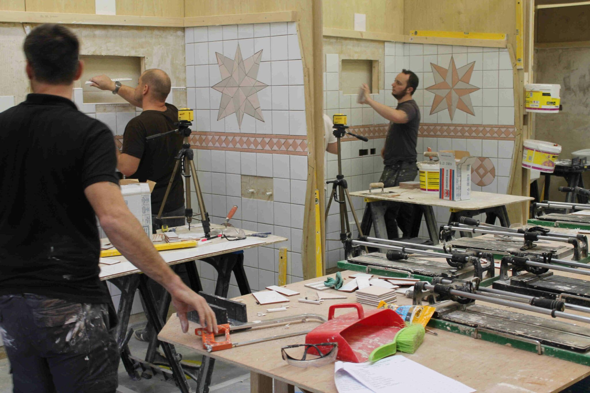 A Must Have Tools for the Professional Tiler | UK Pro Tiling